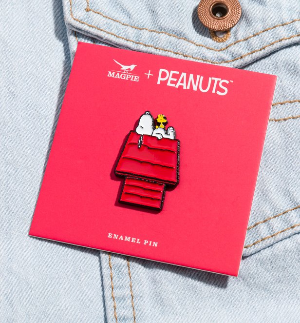 Peanuts Snoopy Doghouse Enamel Pin