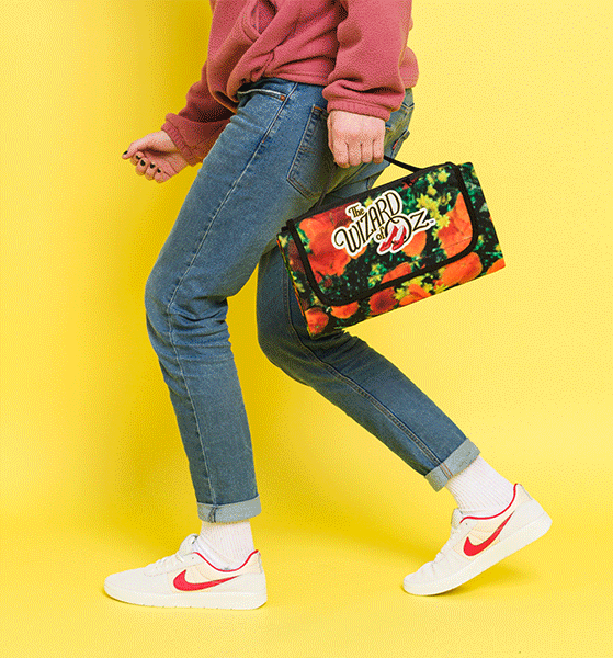 Poppies Gif Wizard Of Oz at Phillip Hayes blog